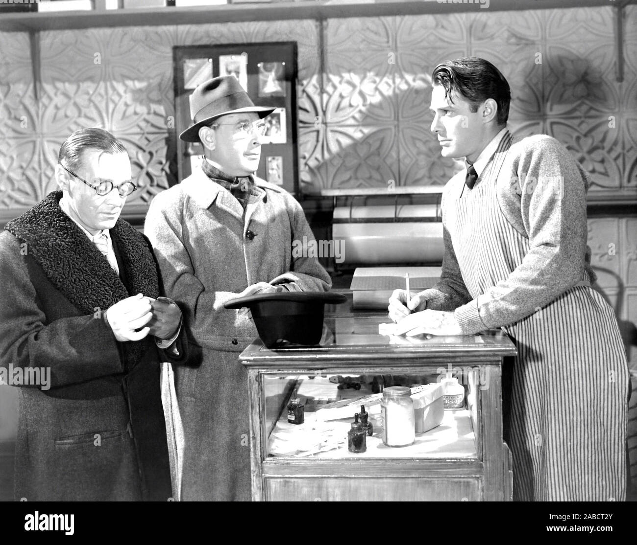 INVISIBLE AGENT, from left, Peter Lorre, Cedric Hardwicke, Jon Hall ...
