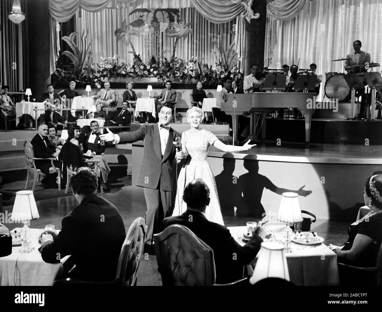 THE JAZZ SINGER, from left, Danny Thomas, Peggy Lee, 1952 Stock Photo ...