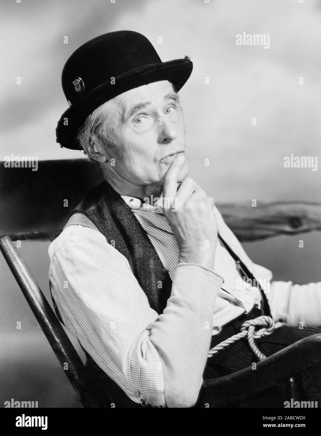 THE KETTLES ON OLD MACDONALD'S FARM, Parker Fennelly, 1957 Stock Photo ...