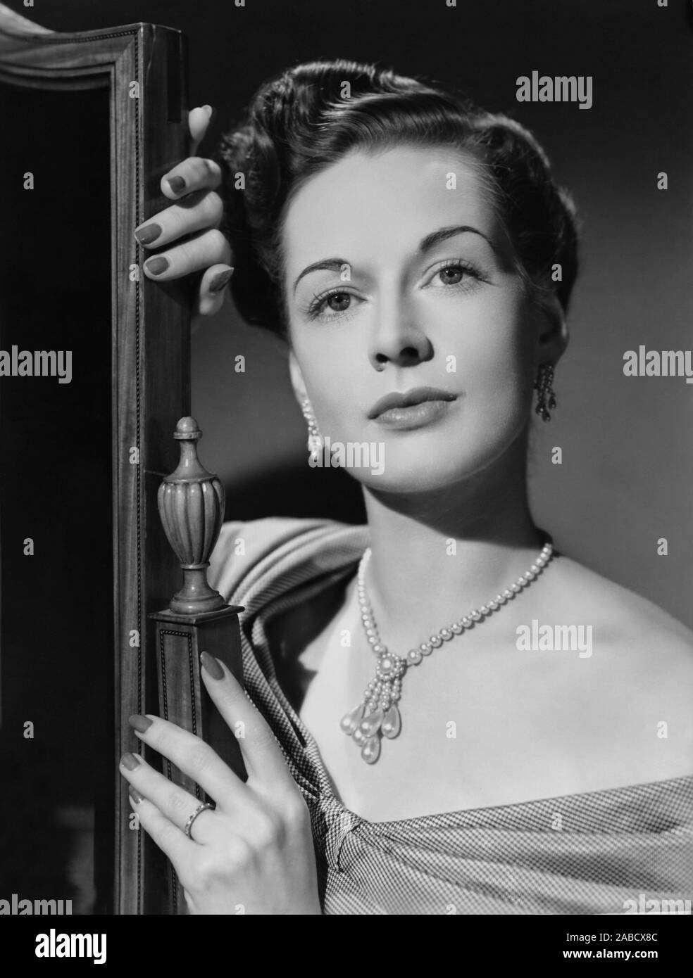 LAST HOLIDAY, Beatrice Campbell, 1950 Stock Photo - Alamy