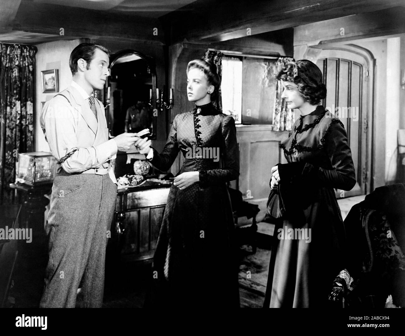 LADIES IN RETIREMENT, from left, Louis Hayward, Ida Lupino, Edith ...