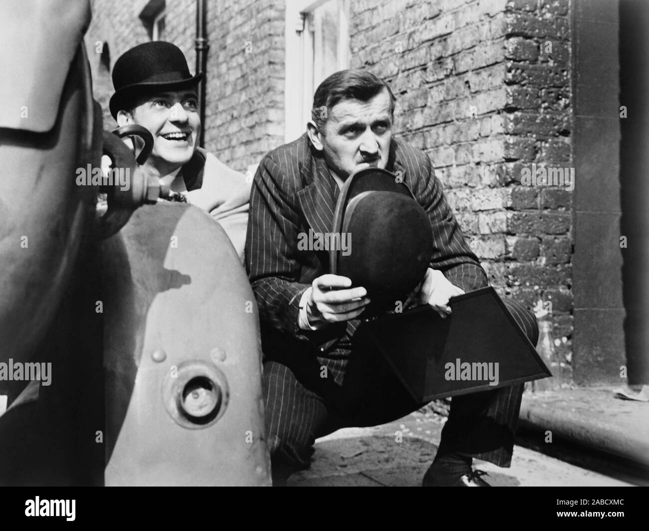 LADIES WHO DO, from left: Harry H. Corbett, Ron Moody, 1963 Stock Photo ...