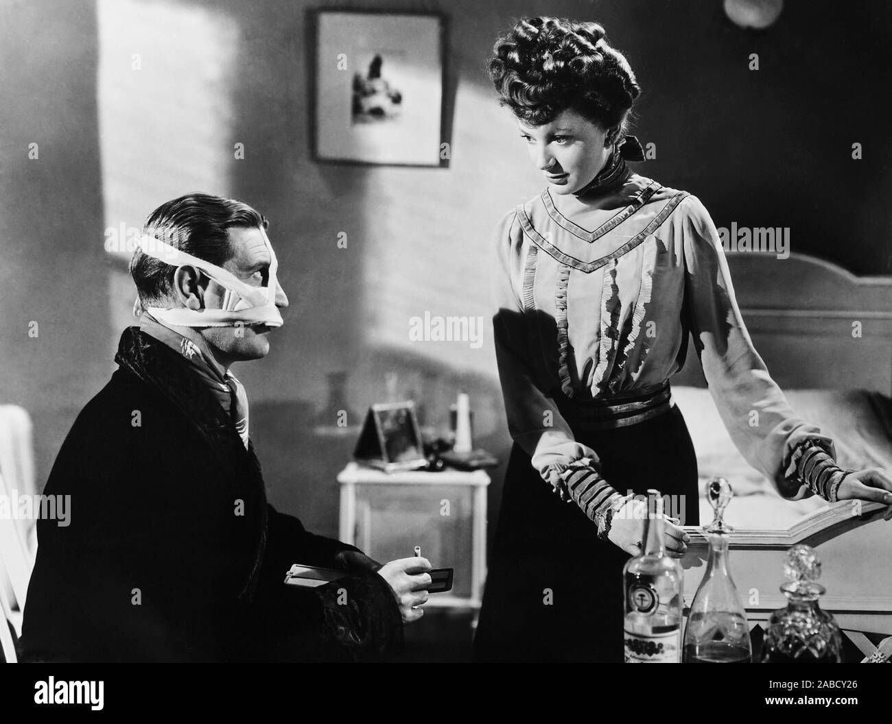 THE LIFE AND DEATH OF COLONEL BLIMP, from left: Roger Livesey, Deborah ...