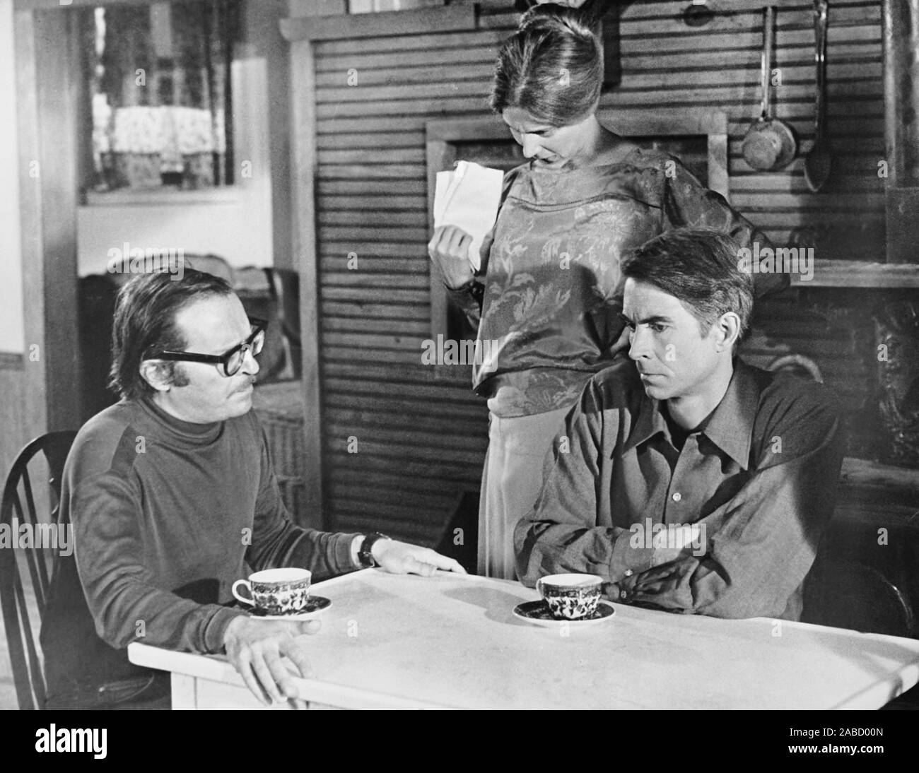 Lovin Molly From Left Director Sidney Lumet Blythe Danner Anthony Perkins On Set 1974