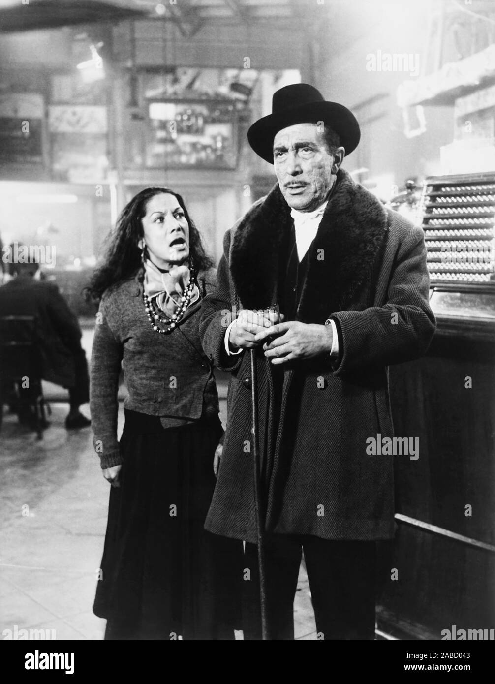 LOS TARANTOS, from left: Carmen Amaya, Antonio Prieto, 1963 Stock Photo - Alamy