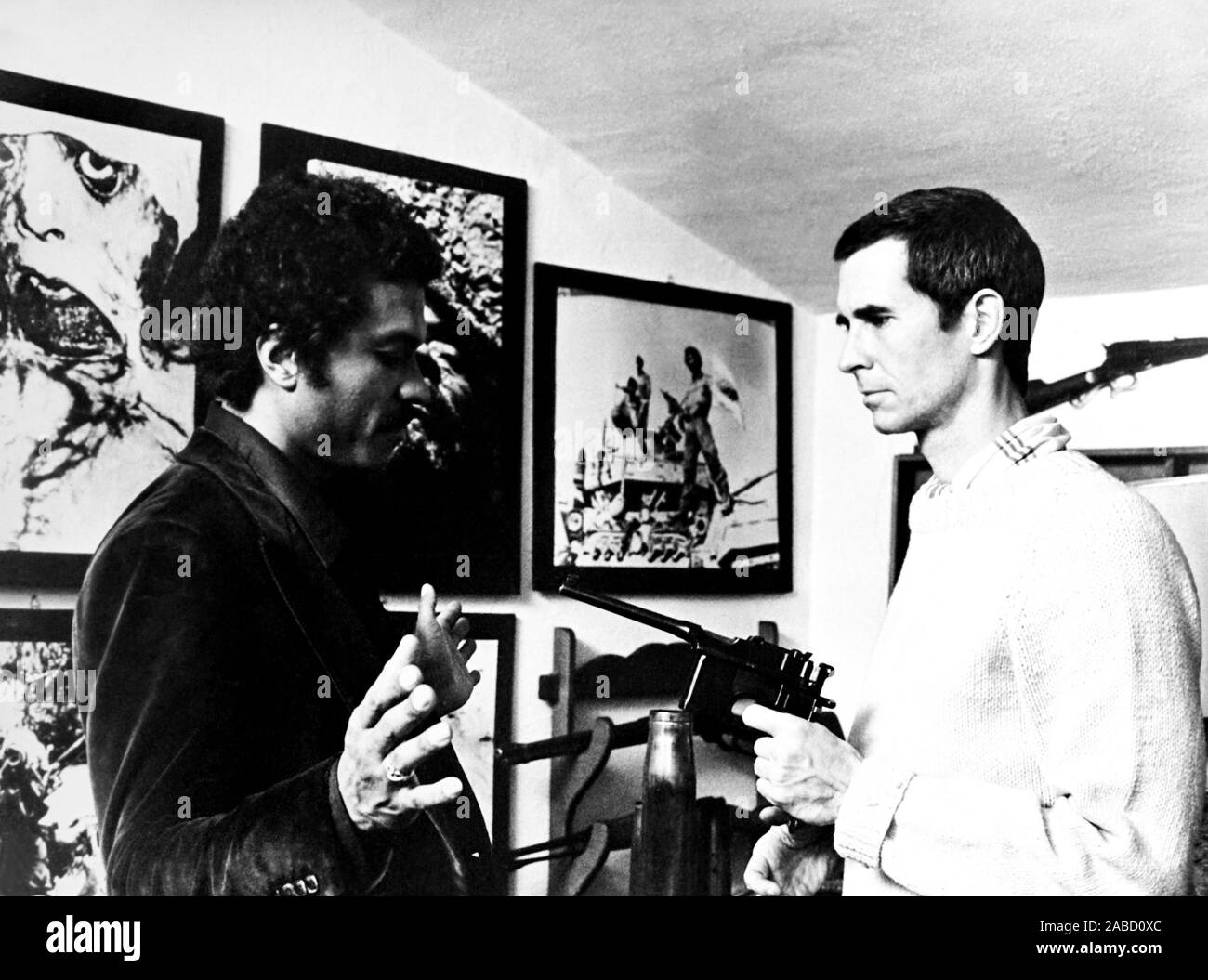 MAHOGANY, from left, Billy Dee Williams, Anthony Perkins, 1975 Stock ...