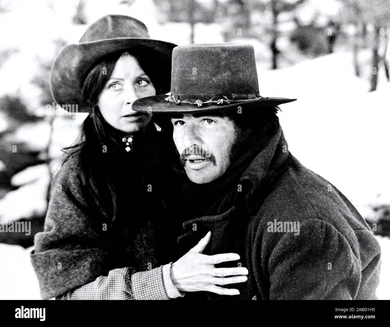 THE MAN WHO LOVED CAT DANCING, from left, Sarah Miles, Burt Reynolds, 1973 Stock Photo - Alamy