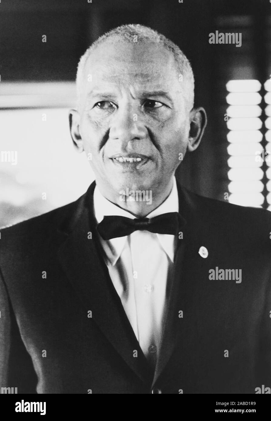 MALCOLM X, Al Freeman Jr. as Elijah Muhammad, 1992, © Warner Brothers ...