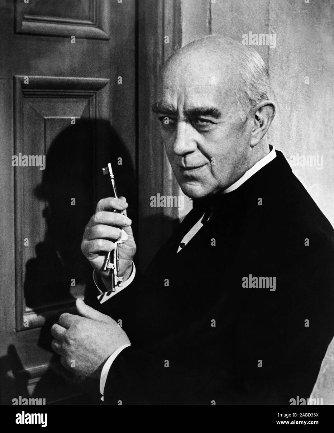 MURDER BY DEATH, Alec Guinness, 1976 Stock Photo - Alamy
