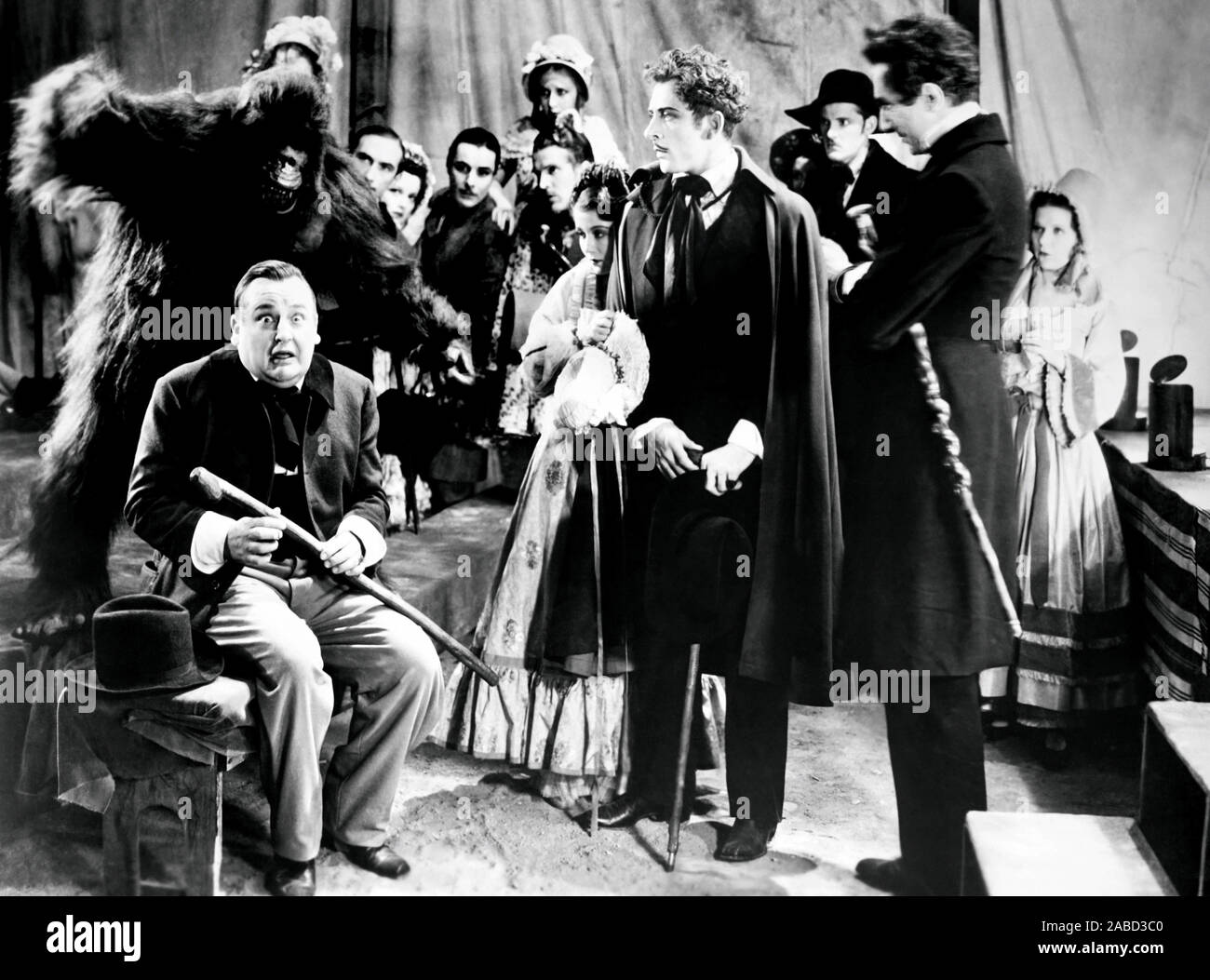 MURDERS IN THE RUE MORGUE, from left, Bert Roach, Joe Bonomo (gorilla ...