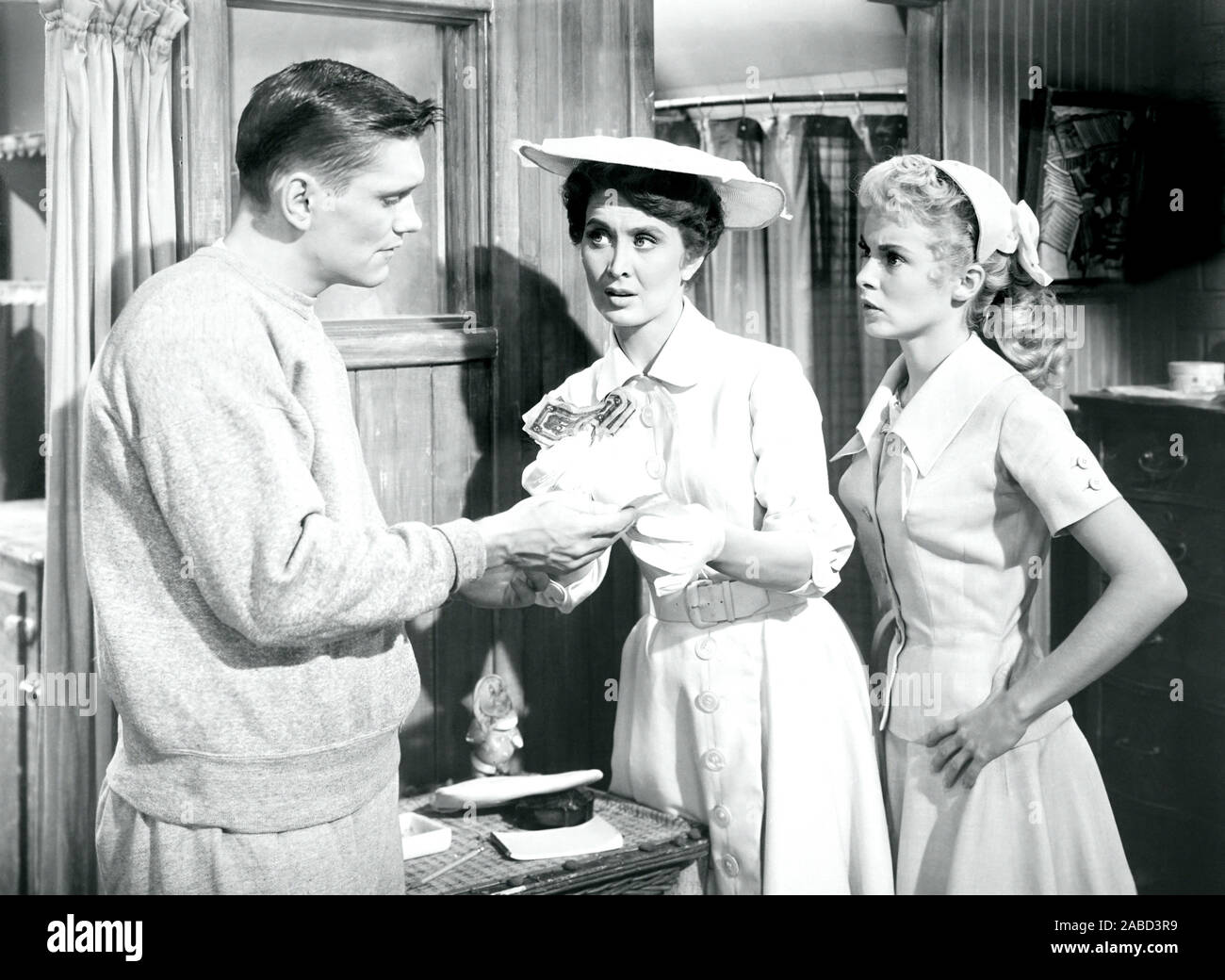 MY SISTER EILEEN, from left, Dick York, Betty Garrett, Janet Leigh ...
