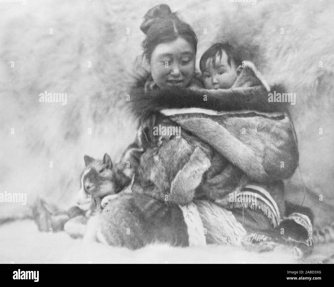NANOOK OF THE NORTH, Alice Nevalinga, 1922 Stock Photo - Alamy