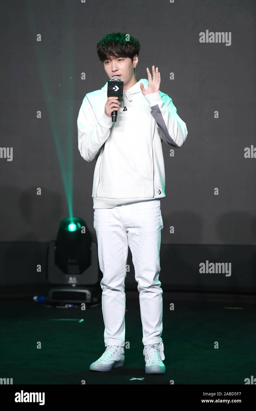 Lay zhang zhang hi-res stock photography and images - Alamy