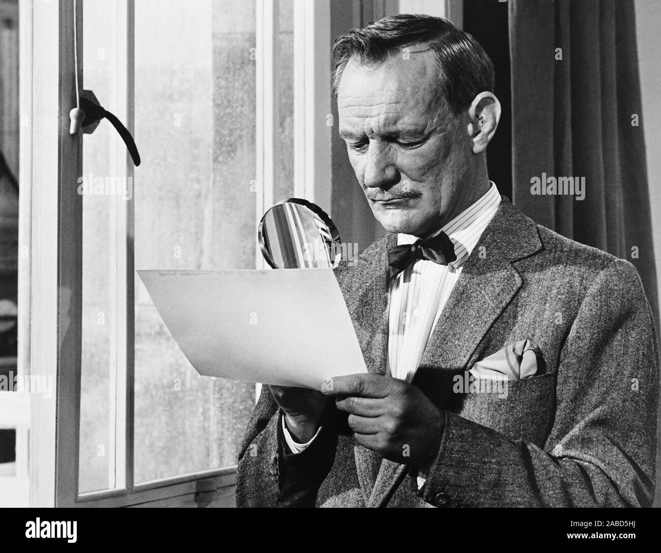 OPERATION CROSSBOW, Trevor Howard, 1965 Stock Photo - Alamy