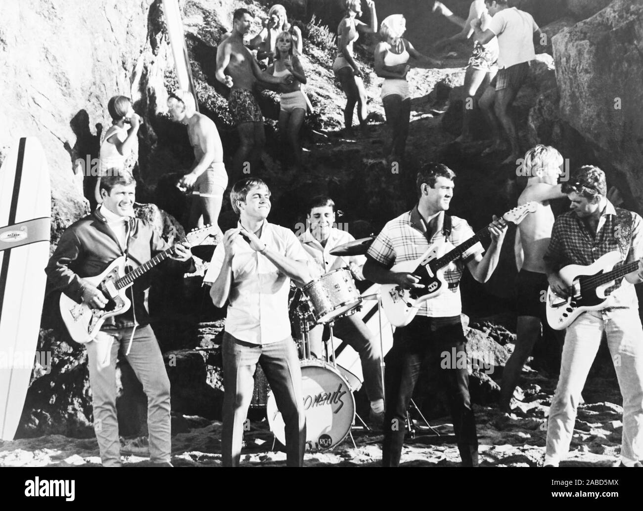 OUT OF SIGHT, The Astronauts, from left: Bob Demmon, Rich Fifield, Jim ...