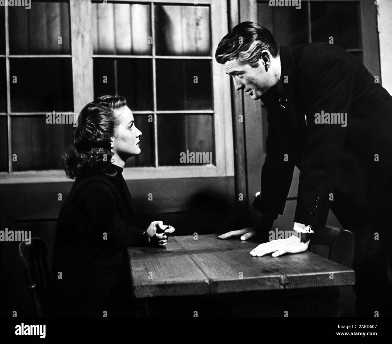THE PARADINE CASE, from left, Alida Valli, Gregory Peck, 1947 Stock ...