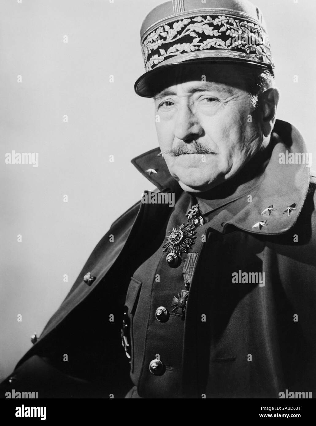 PATHS OF GLORY, Adolphe Menjou, 1957 Stock Photo - Alamy