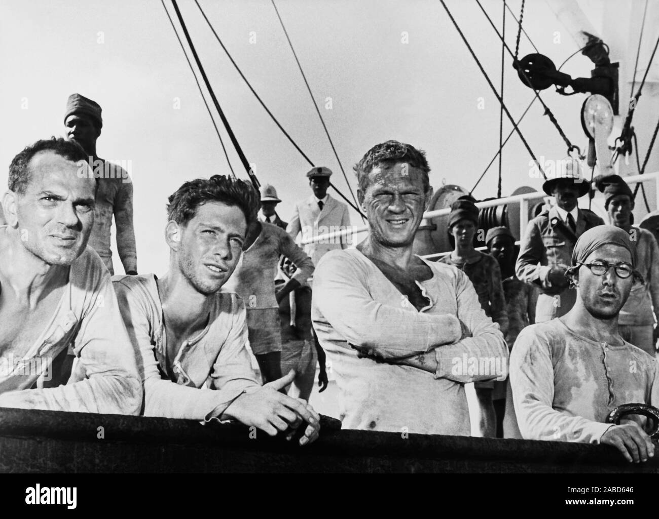 PAPILLON, from left: Don Gordon, Bill Mumy, Steve McQueen, Dustin ...