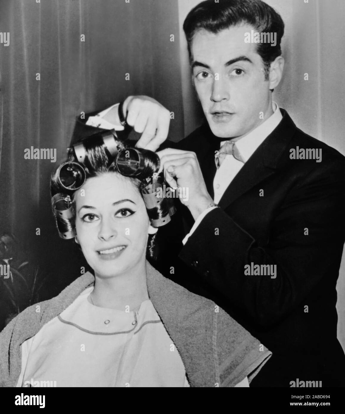 THE PATSY, from left: Ina Balin, hair stylist Adrian on set, 1964 Stock ...