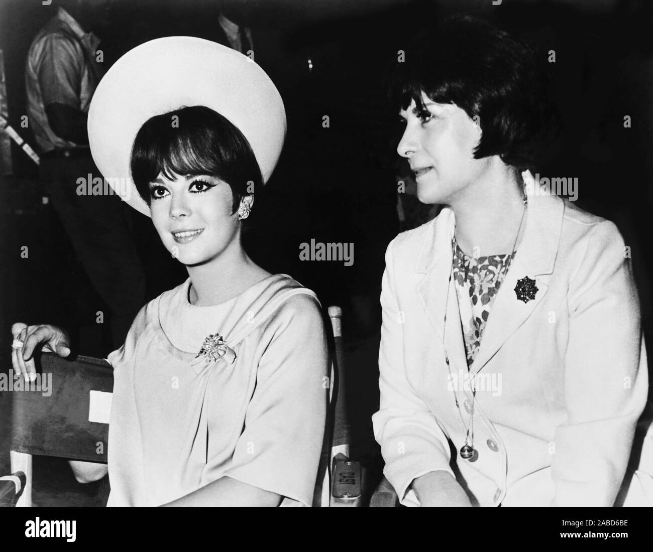 PENELOPE, from left: Natalie Wood visited by mother Maria Gurdin on set ...