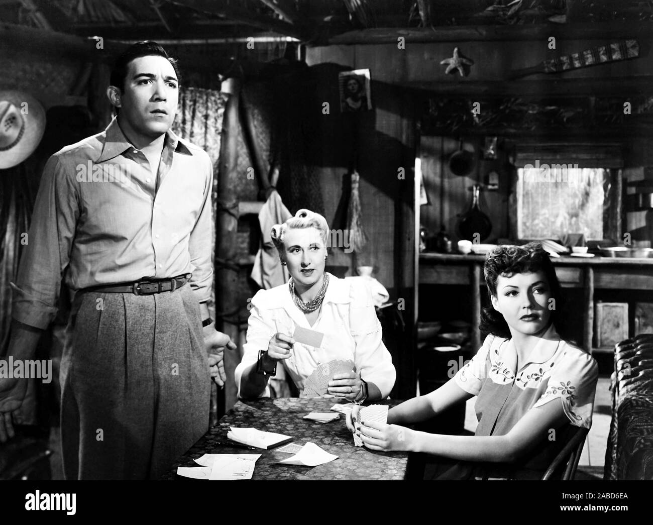 THE PERFECT SNOB, from left, Anthony Quinn, Charlotte Greenwood, Lynn ...