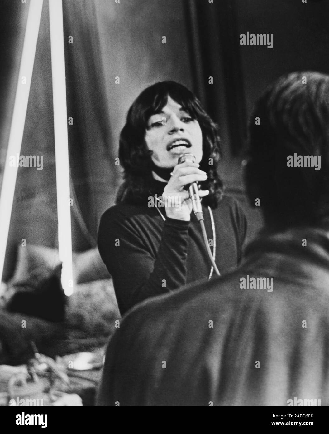 PERFORMANCE, Mick Jagger, 1970 Stock Photo - Alamy