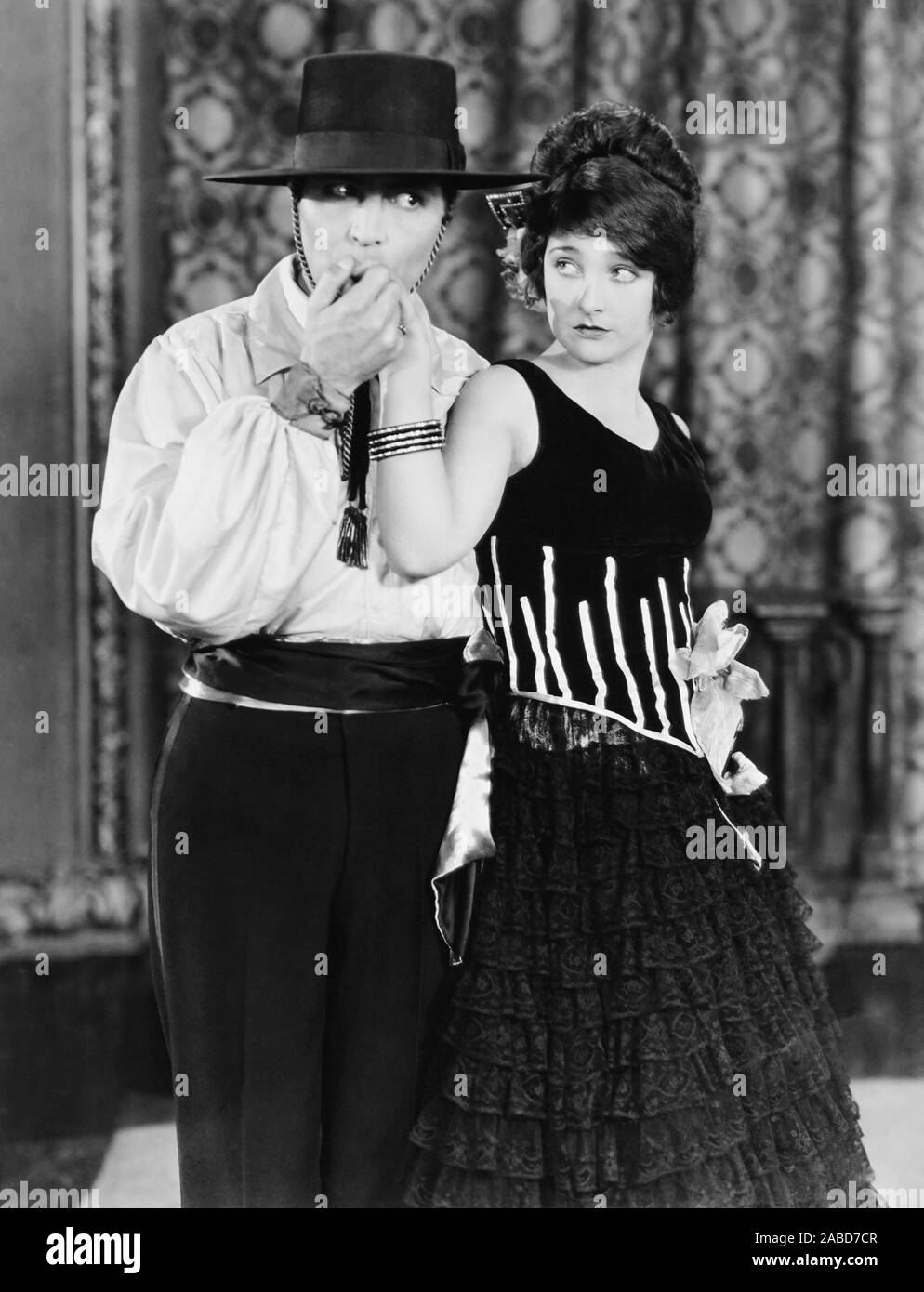 PROUD FLESH, from left: Pat O'Malley, Eleanor Boardman, 1925 Stock ...