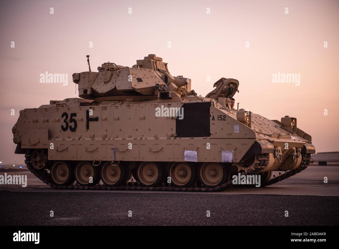 M2 bradley fighting vehicle hi-res stock photography and images - Alamy