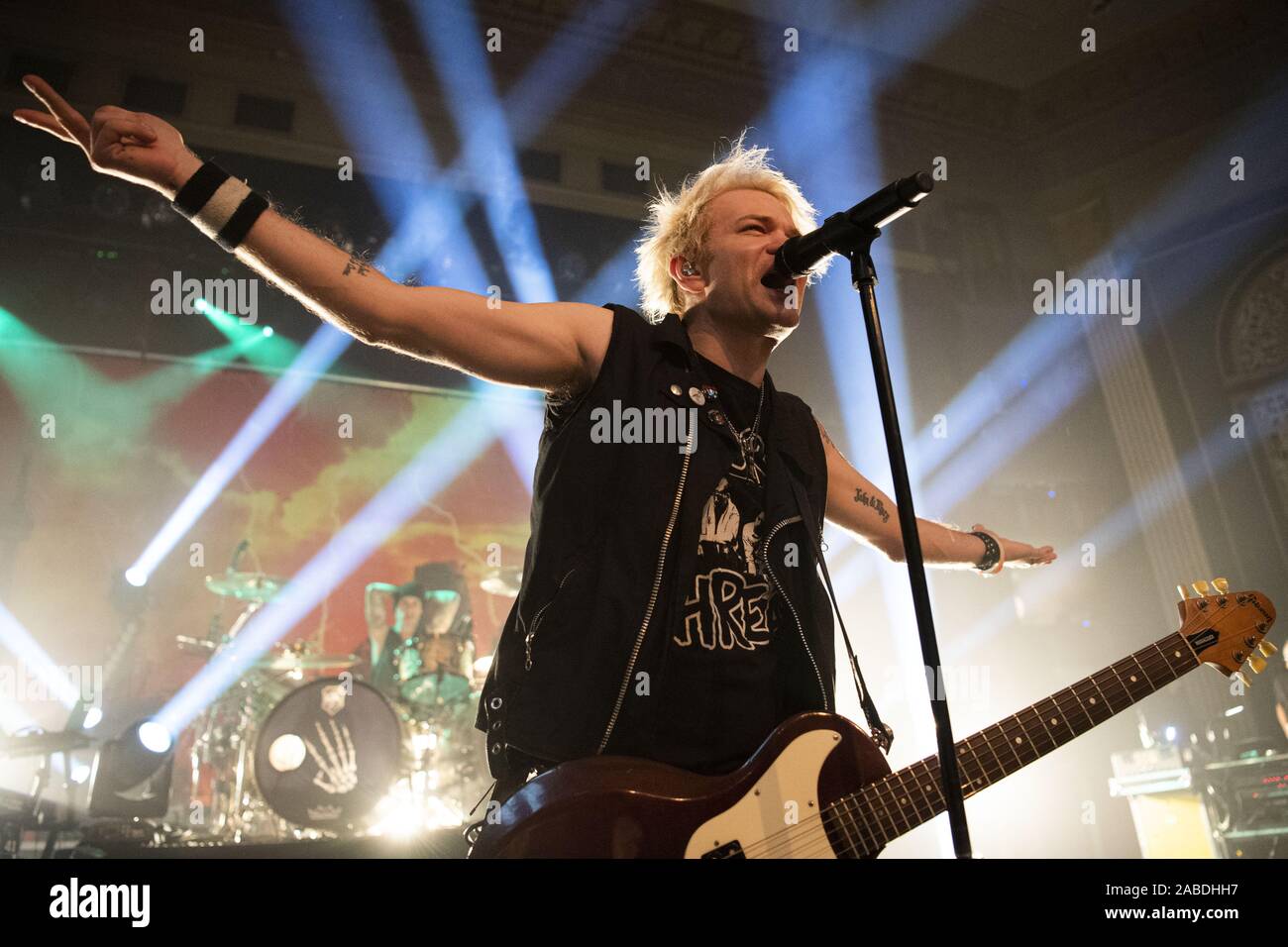 November 27, 2019, Calgary, Alberta, Canada: Singer Deryck Whibley of ...