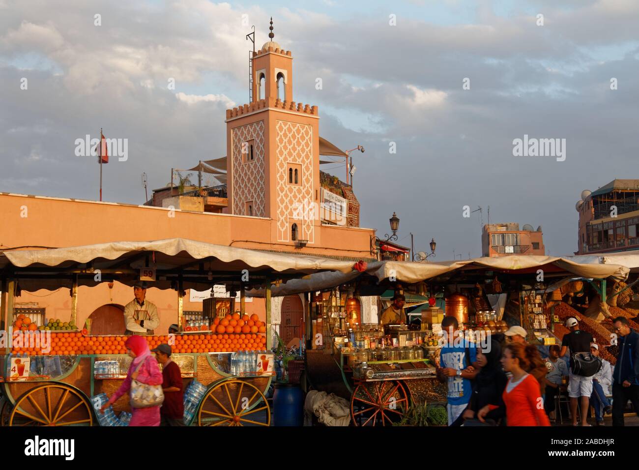 Central square in marrakech hi-res stock photography and images - Alamy
