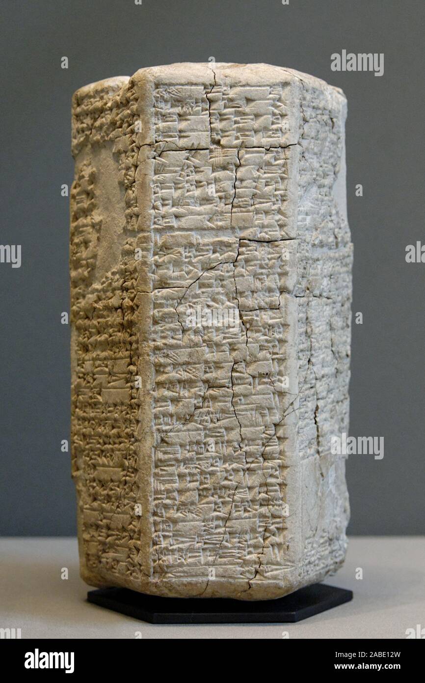 Sumer cuneiform hi-res stock photography and images - Alamy
