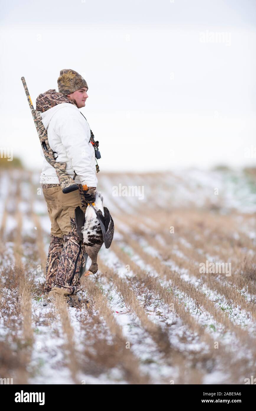 Youth waterfowl hunt hunt hi-res stock photography and images - Alamy