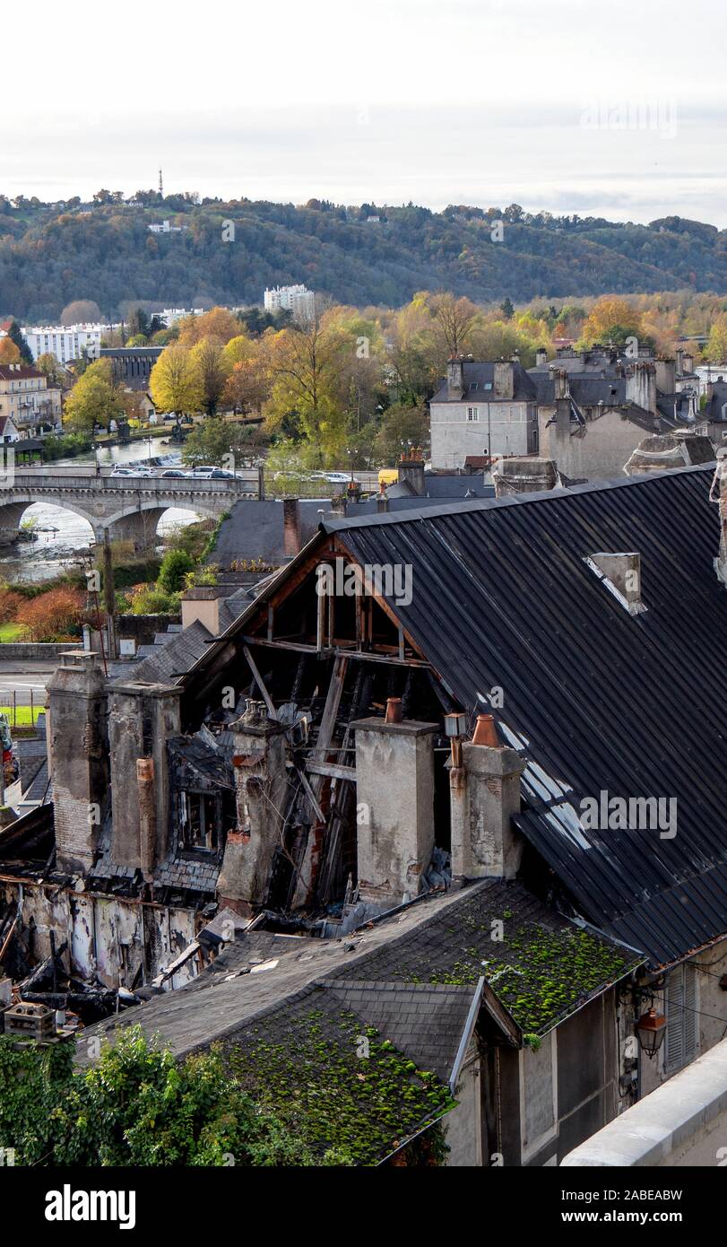 Burned house interior after the fire Stock Photo - Alamy