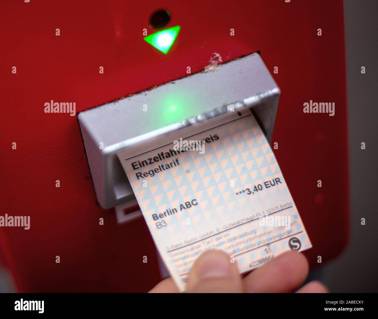 Potsdam, Germany. 26th Nov, 2019. A man cancels a single ticket for the ...