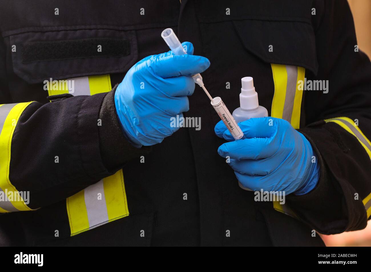 Dresden, Germany. 25th Nov, 2019. Police officer in uniform with blue ...