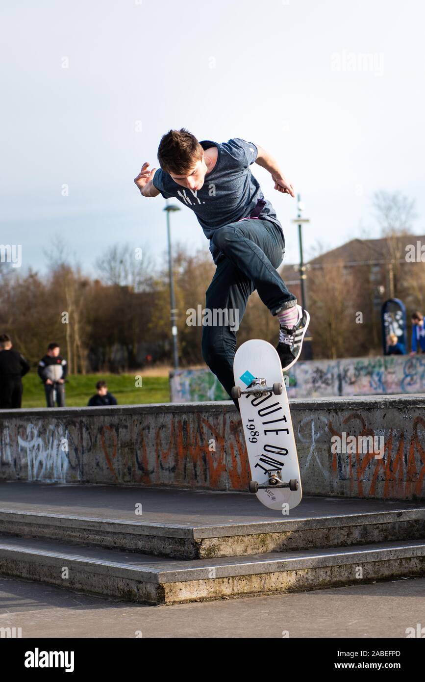 Skateboard ollie steps hi-res stock photography and images - Alamy