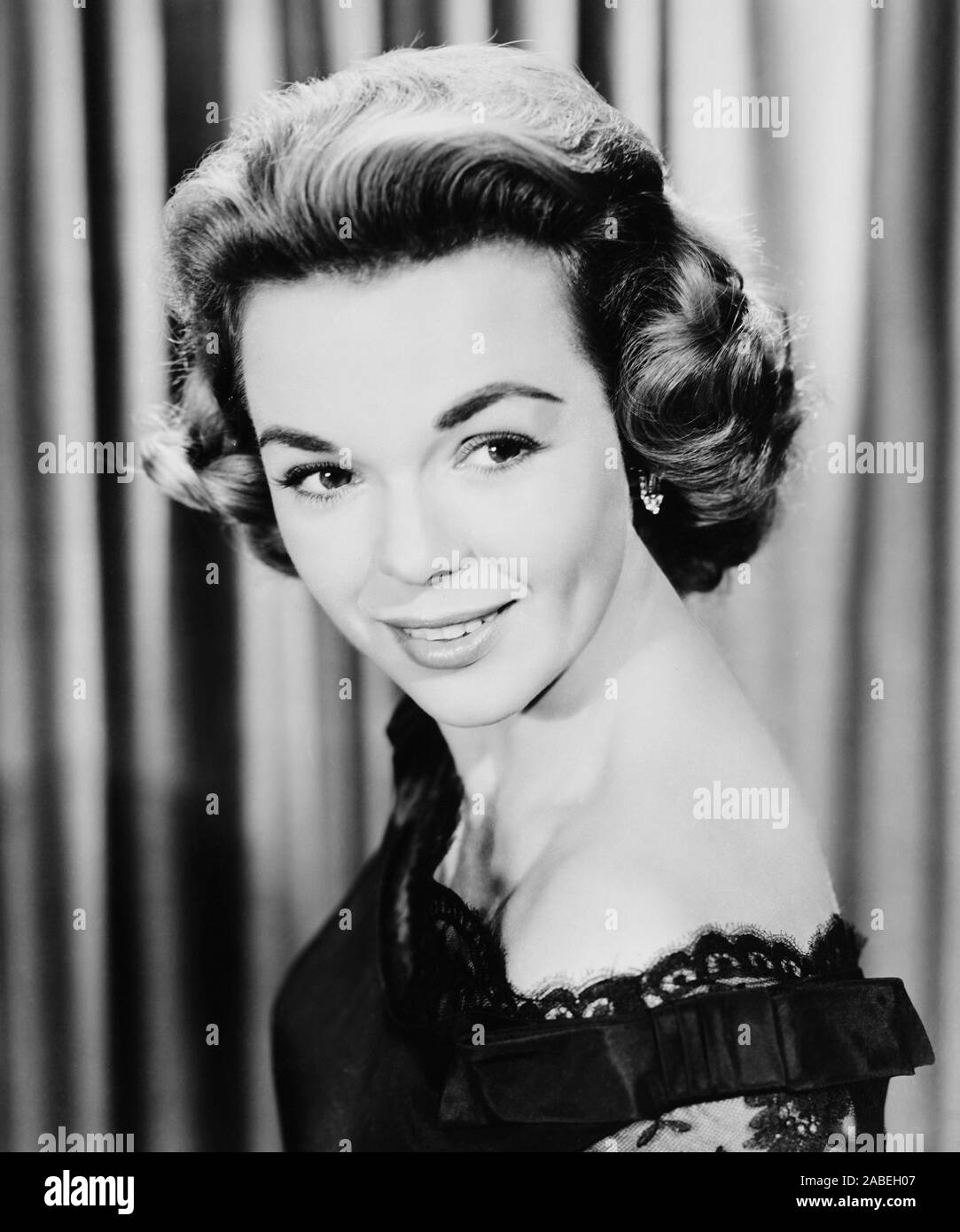 THE RAWHIDE TRAIL, Nancy Gates, 1958 Stock Photo - Alamy