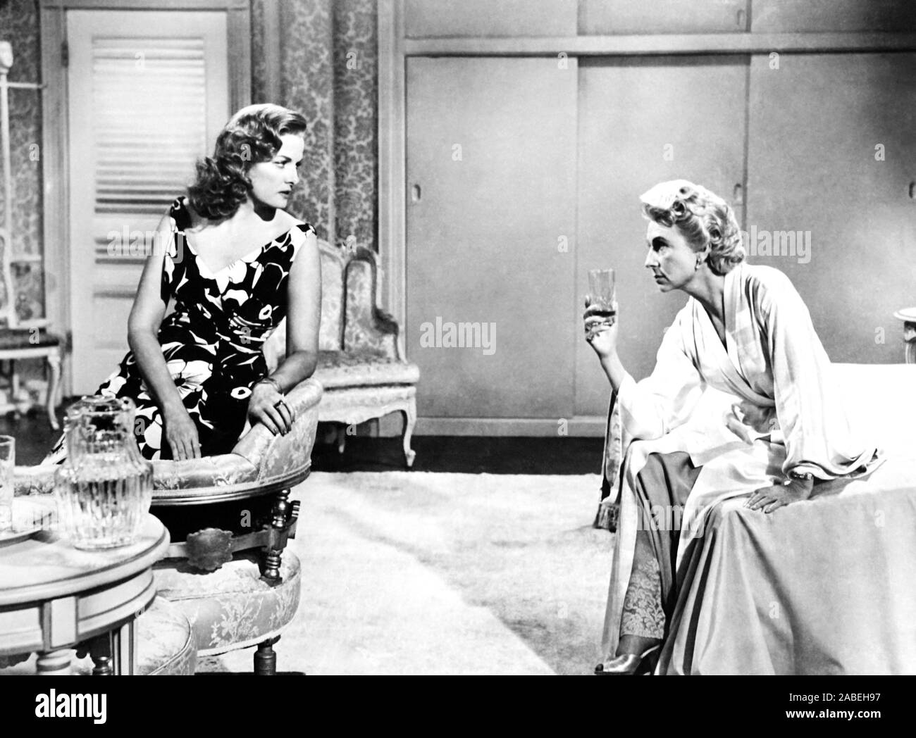 THE REVOLT OF MAMIE STOVER, from left, Jane Russell, Agnes Moorehead ...