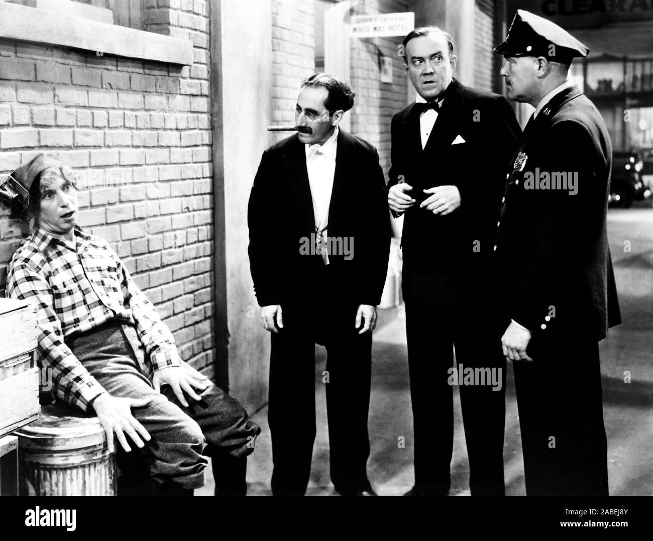 ROOM SERVICE, from left, Harpo Marx, Groucho Marx, Donald MacBride ...