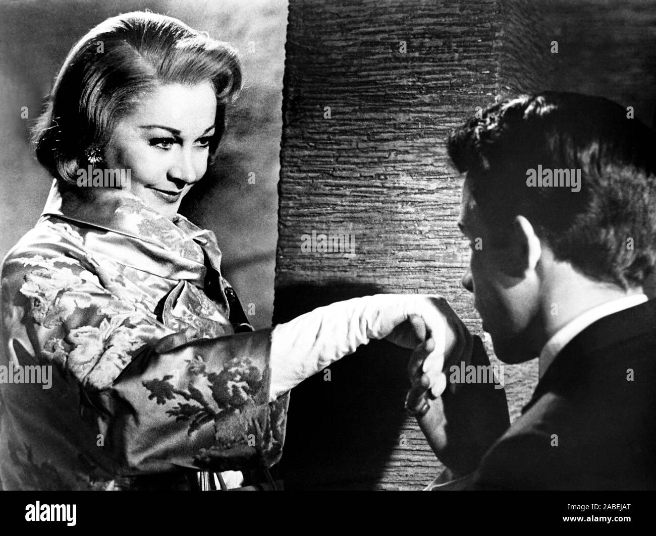 THE ROMAN SPRING OF MRS. STONE, from left, Vivien Leigh, Warren Beatty ...