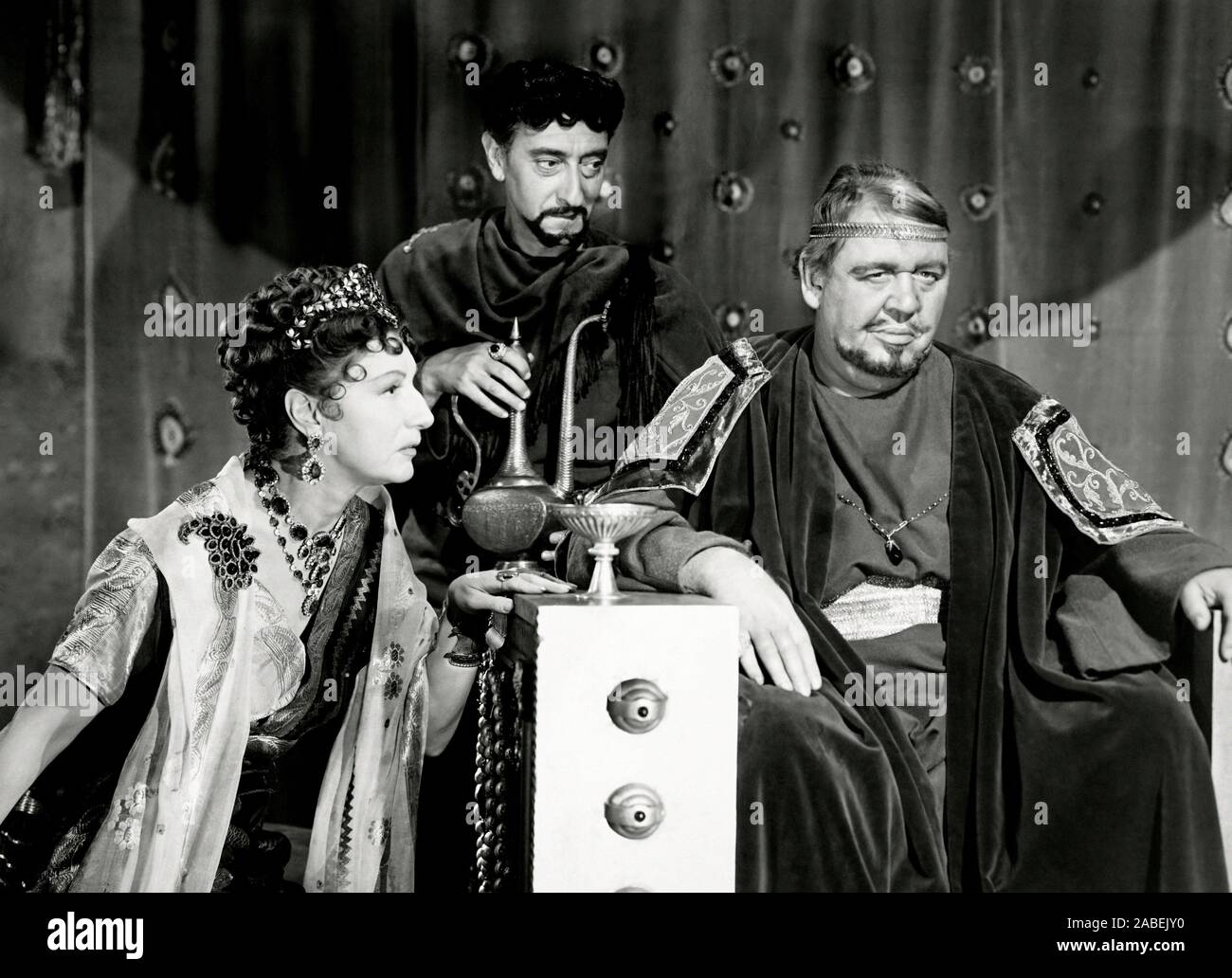 SALOME, from left, Judith Anderson, Arnold Moss, Charles Laughton, 1953 ...