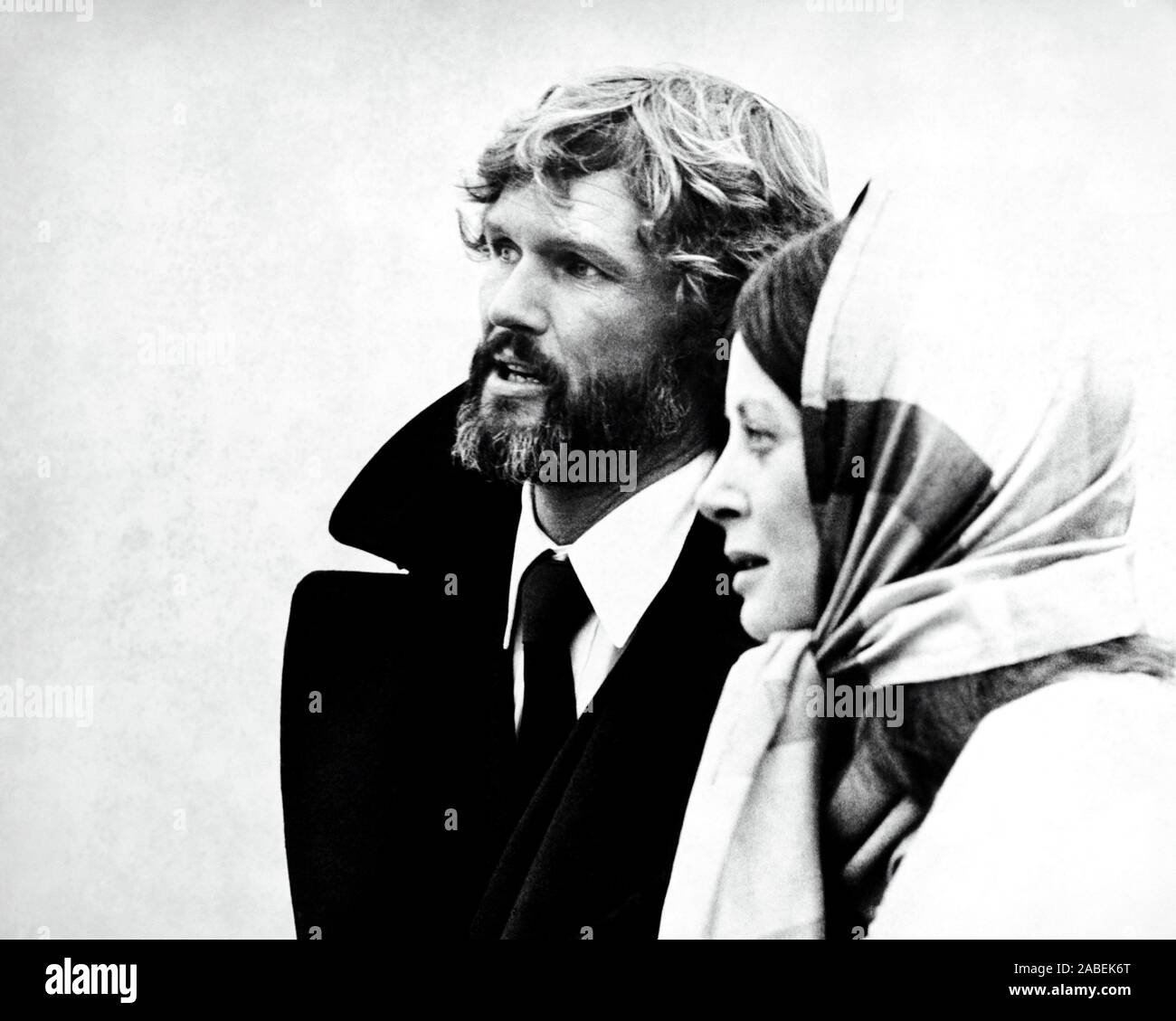 Sarah miles sailor who fell hi-res stock photography and images - Alamy