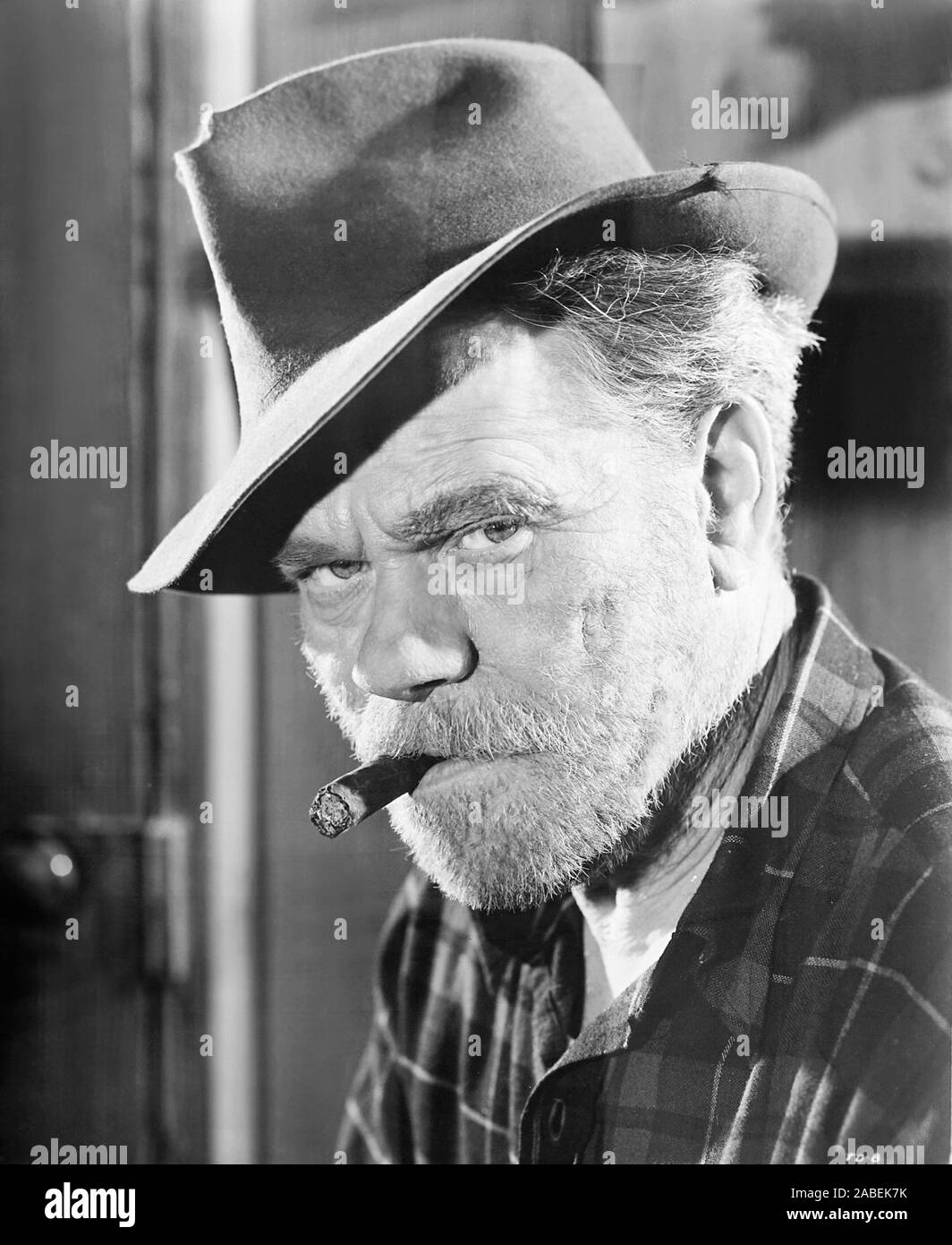 THE SCARF, James Barton, 1951 Stock Photo - Alamy