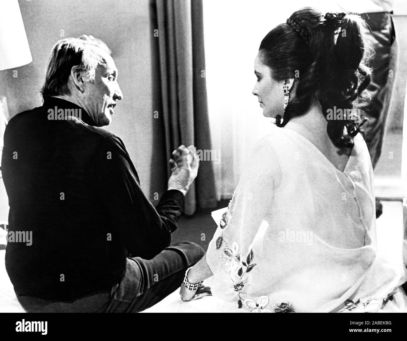 SECRET CEREMONY, from left, director Joseph Losey, Elizabeth Taylor, on ...
