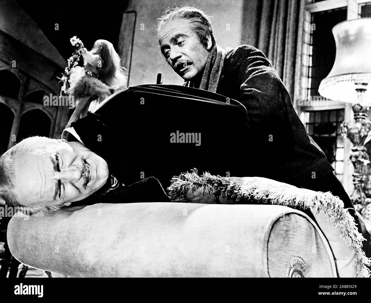 SLEUTH, from left, Laurence Olivier, Michael Caine, 1972, TM ... SLEUTH, from left, Laurence Olivier, Michael Caine, 1972, TM ...