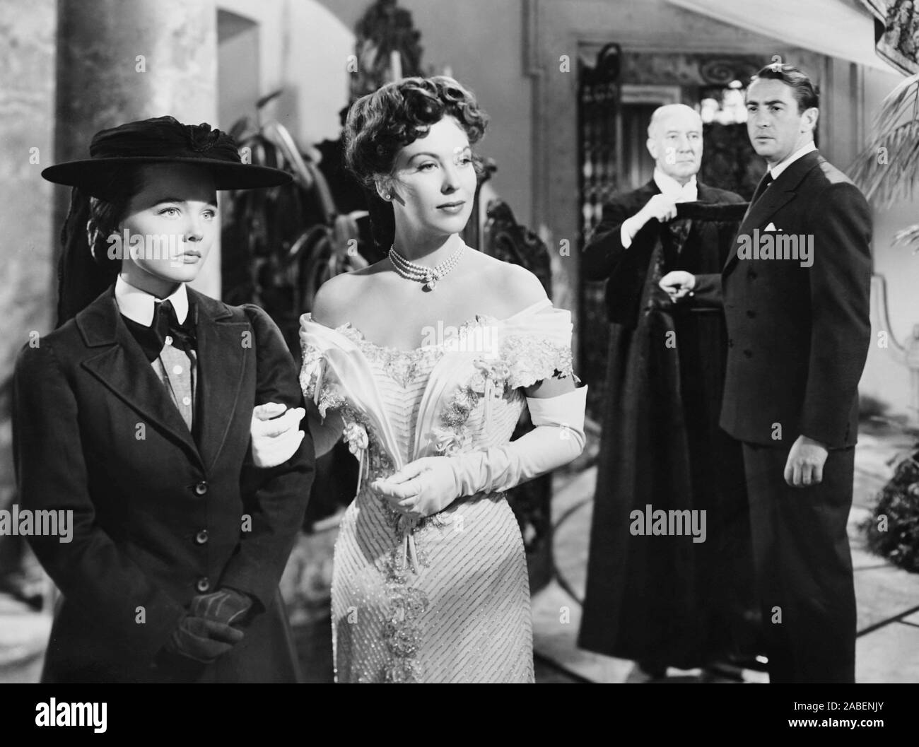 SONG OF SURRENDER, from left: Wanda Hendrix, Andrea King, Gordon ...