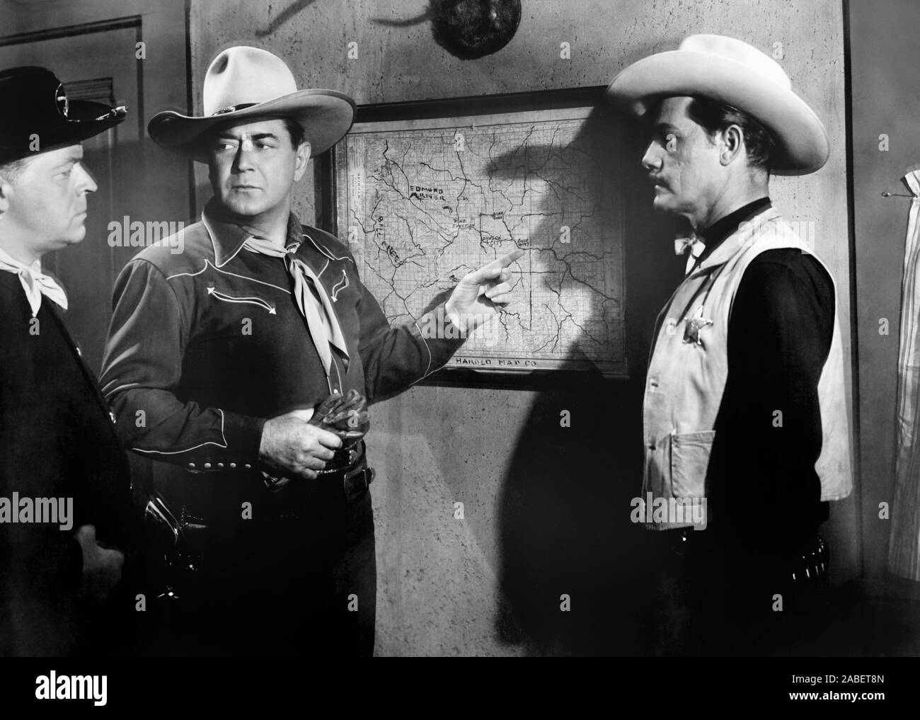 TEXAS CITY, from left: Lyle Talbot, Johnny Mack Brown, Pierce Lyden ...