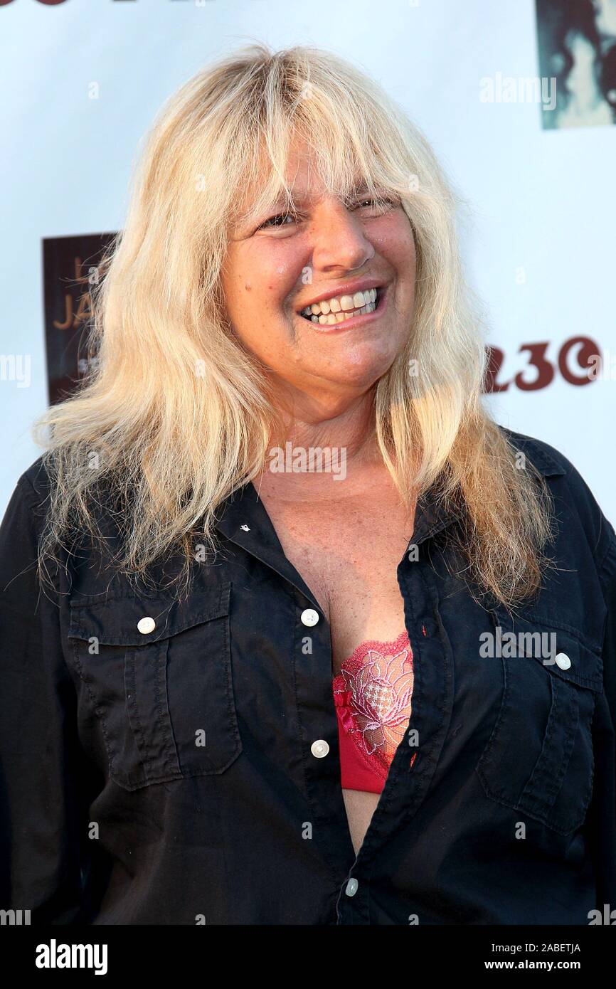 Robin byrd hi-res stock photography and images - Alamy