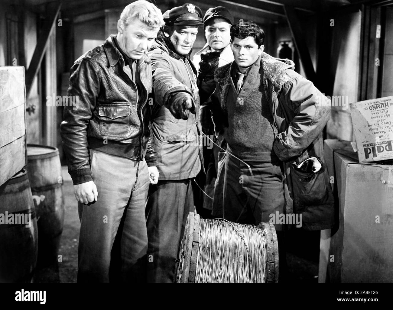 THE THING FROM ANOTHER WORLD, Kenneth Tobey, James Young, William Neff ...