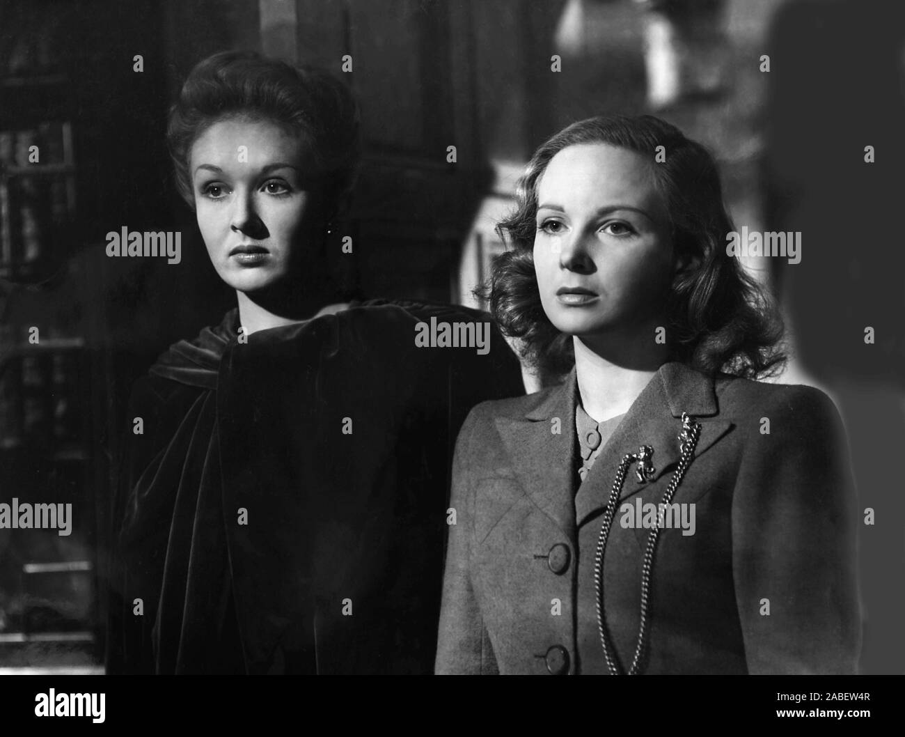 THEY KNEW MR. KNIGHT, from left: Joyce Howard, Joan Greenwood, 1946 ...